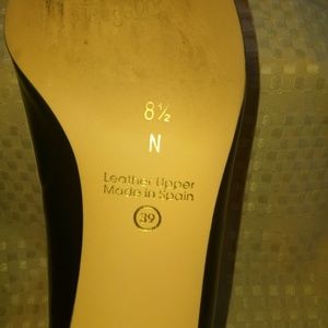 Pappagallo | Shoes | Pappagallo Pumps Made In Spain | Poshmark